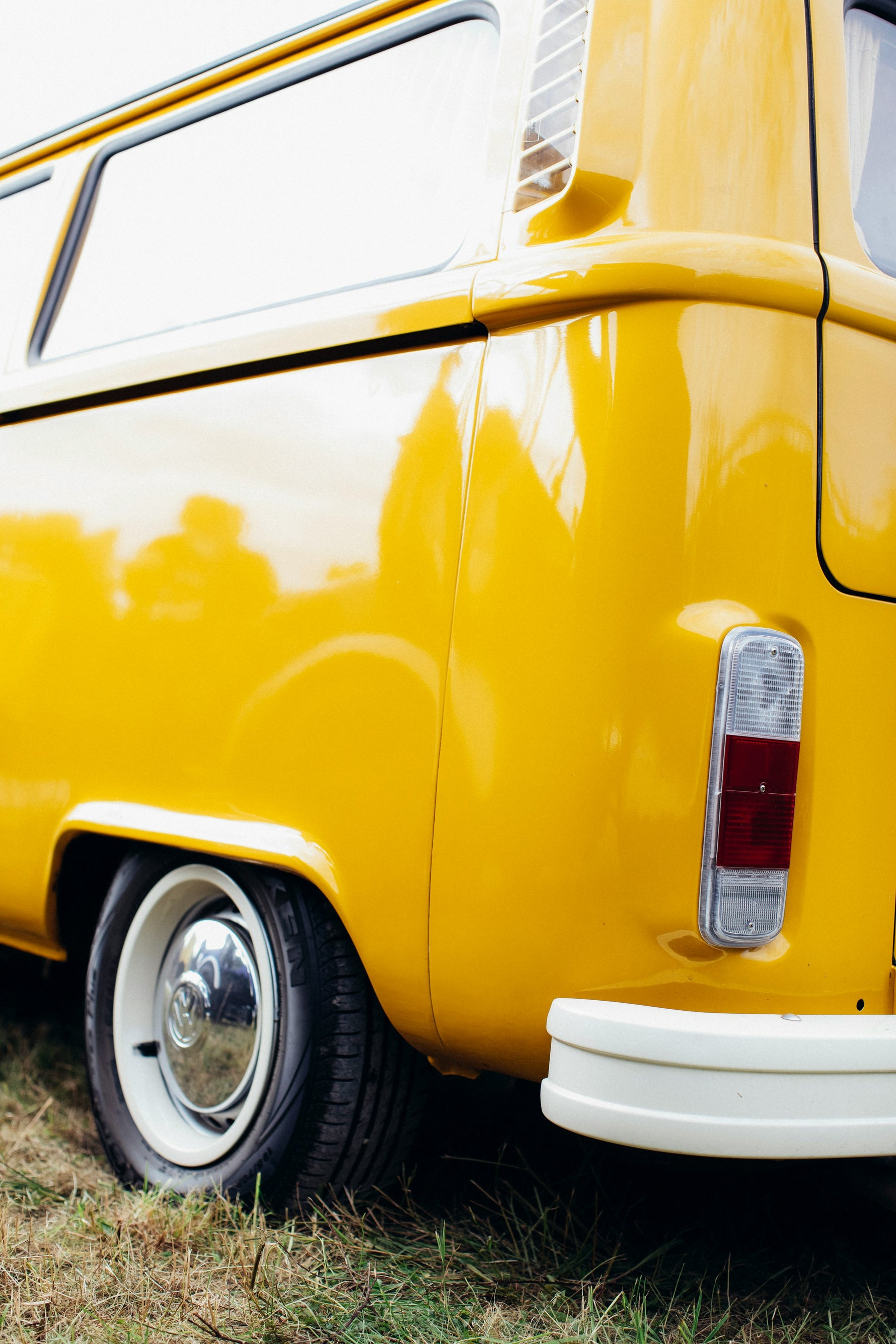 Wheeldom - T-Shirts, Hoodies etc mit VW Bulli Lizenz